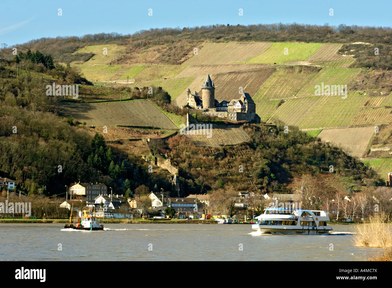Burg Stahleck castle on the bank of the river Rhine in the Lorelei ...