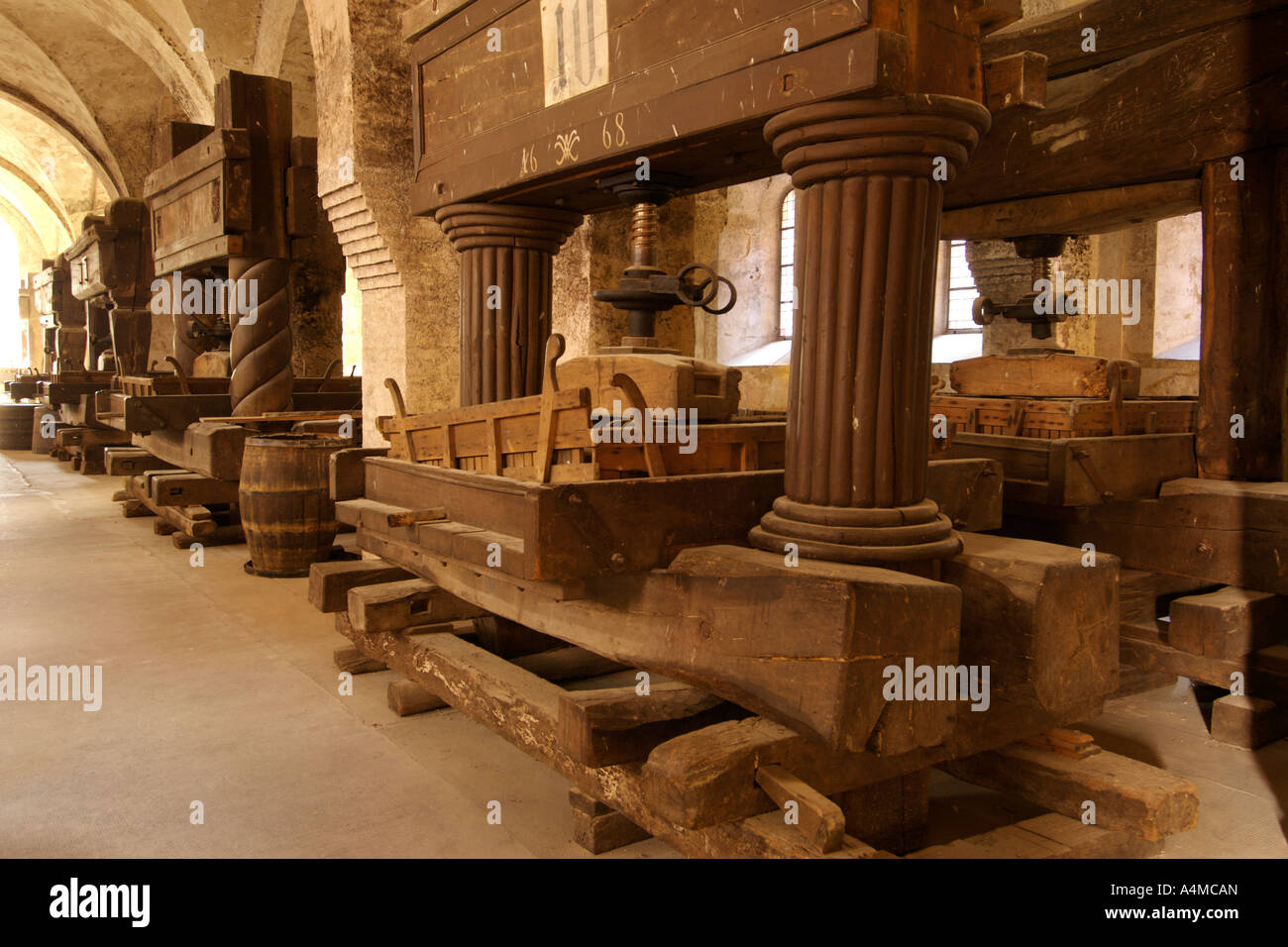 Refectory hi-res stock photography and images - Alamy