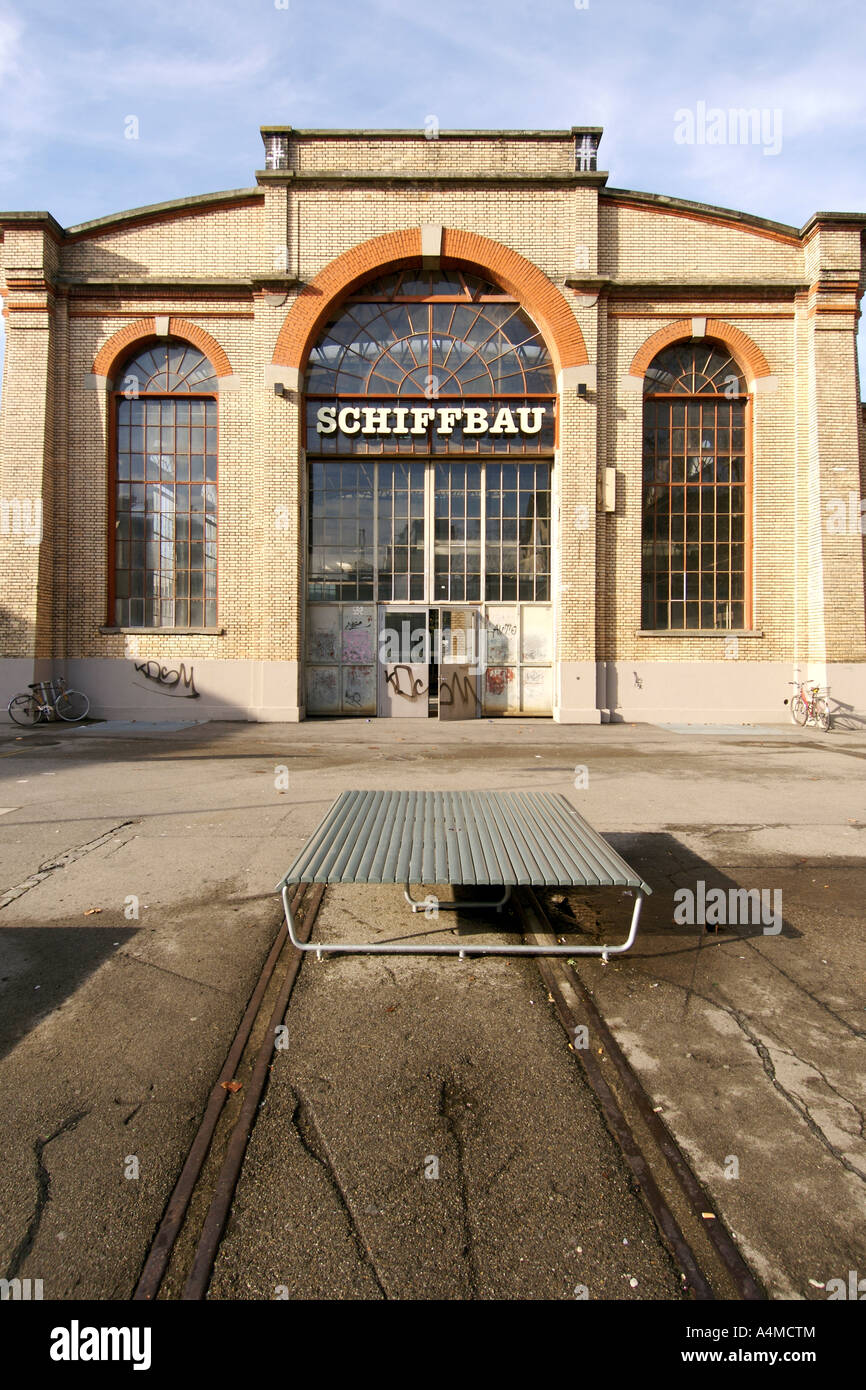 Schiffbau building hi-res stock photography and images - Alamy