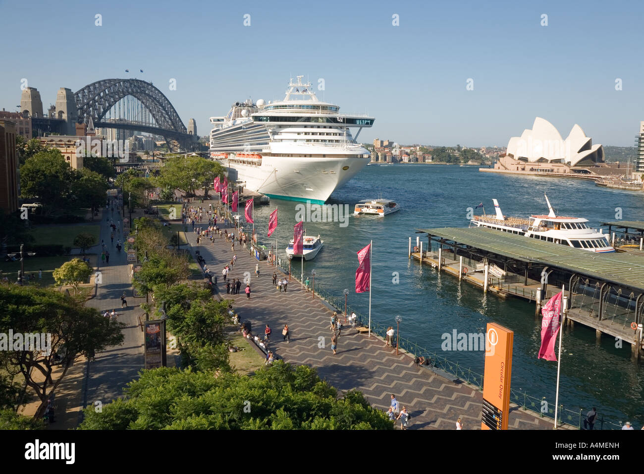 Harbor harbour east circular quay hi-res stock photography and images ...