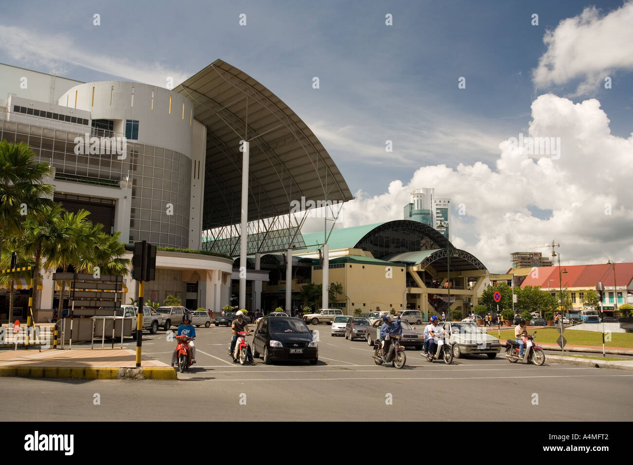 Malaysia Borneo Sarawak Sibu central market exterior Stock Photo - Alamy