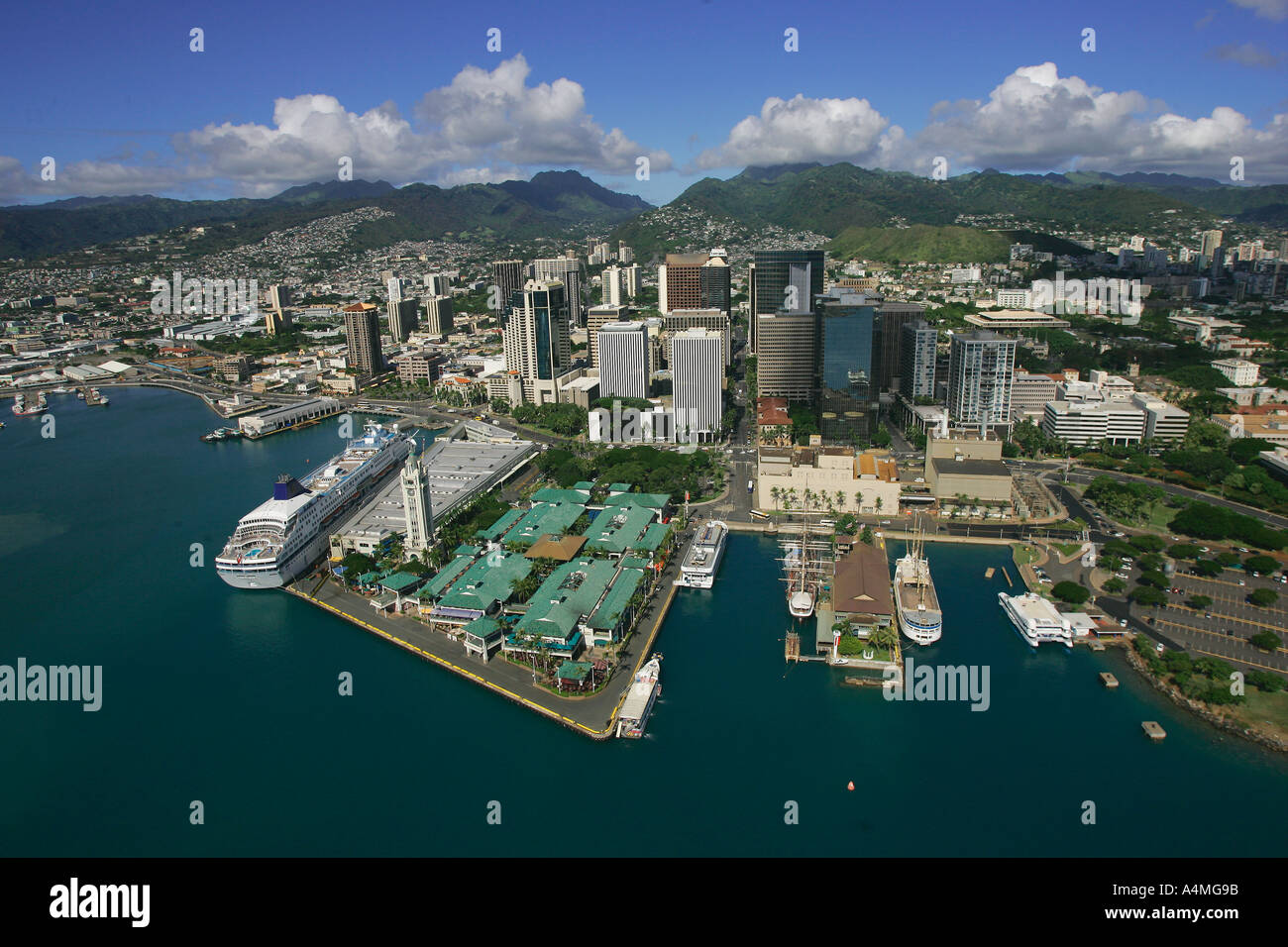 Aerial honolulu aloha tower hi-res stock photography and images - Alamy