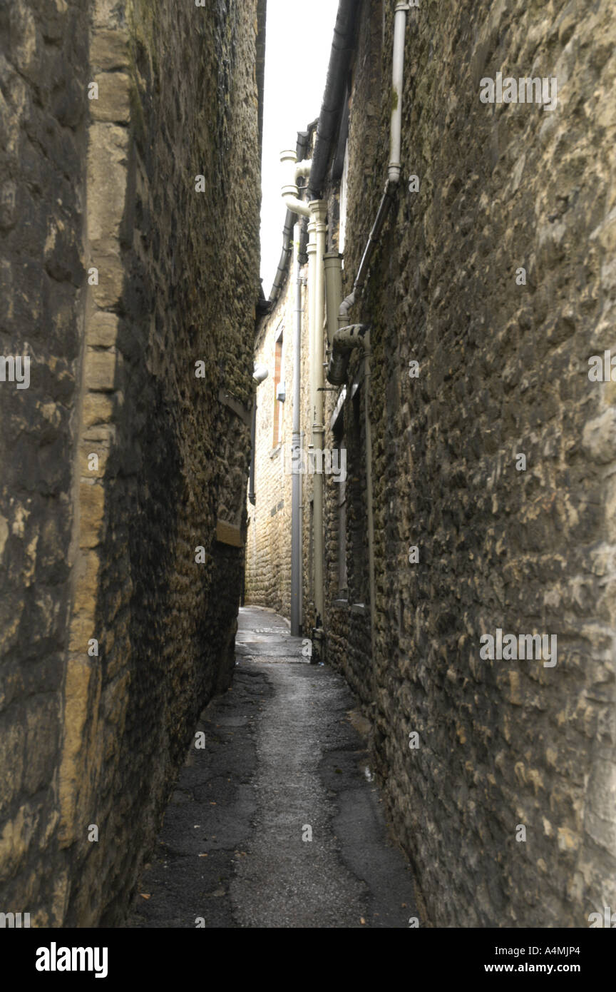 Narrow Lane in the Cotswolds Stock Photo - Alamy