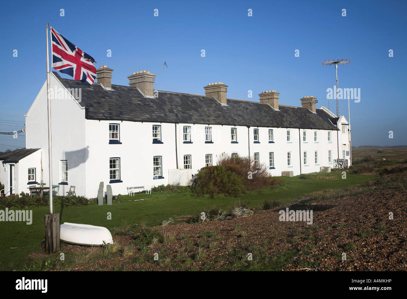 Coastguard cottages and shingle beach, Shingle Street, Suffolk, England ...