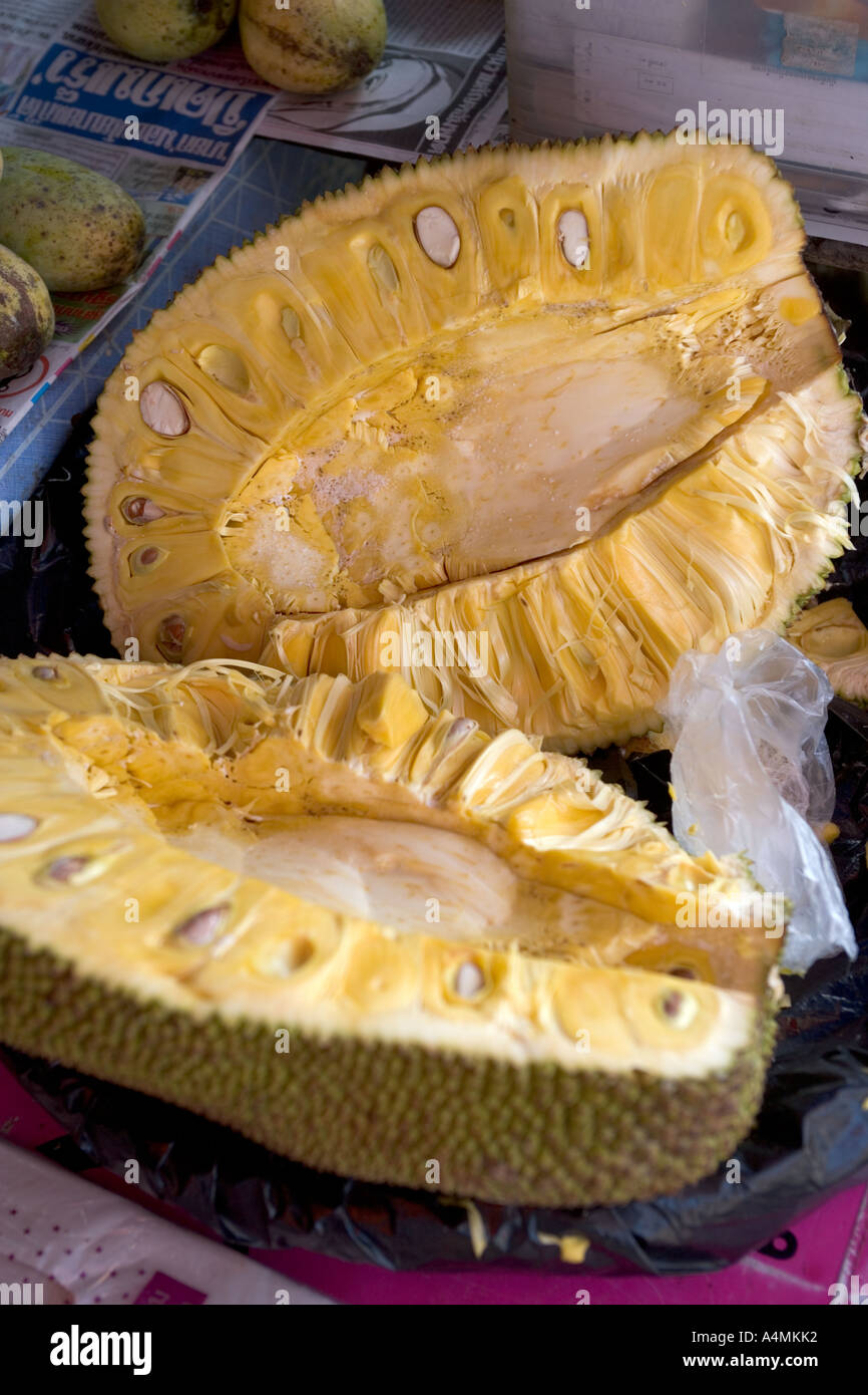 Yuck fruit hi-res stock photography and images - Alamy