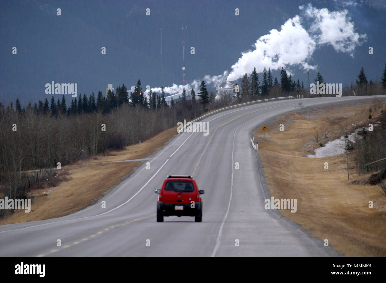 Car driving through bush hi-res stock photography and images - Alamy