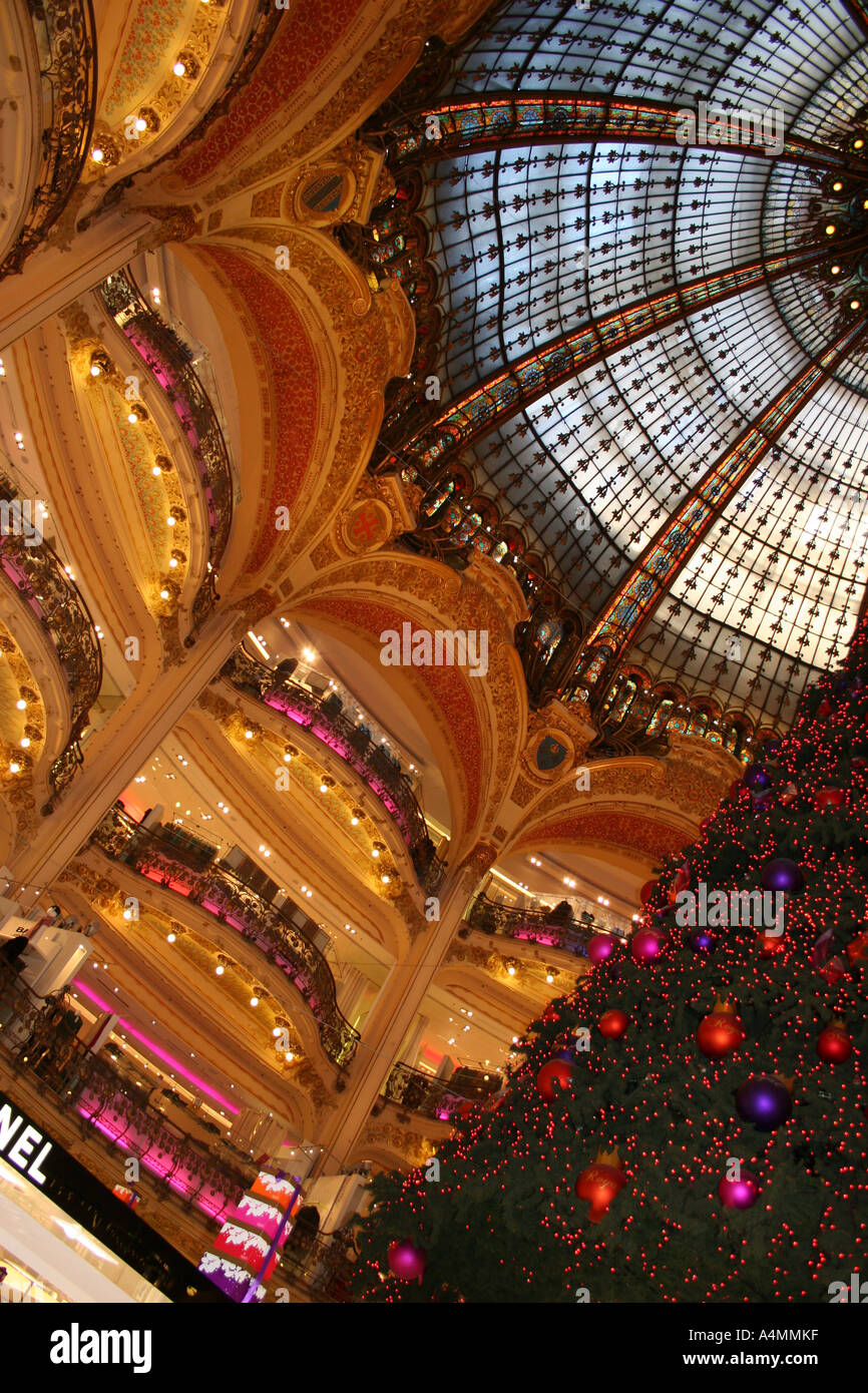 Sides glass roof galeries lafayette paris hi-res stock photography and ...