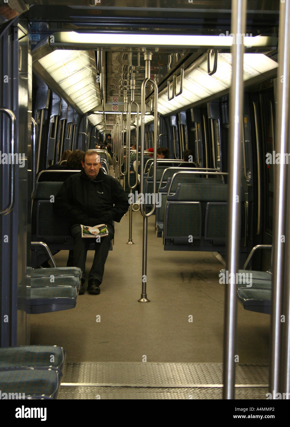 View from inside a train on the Paris Metro Stock Photo - Alamy