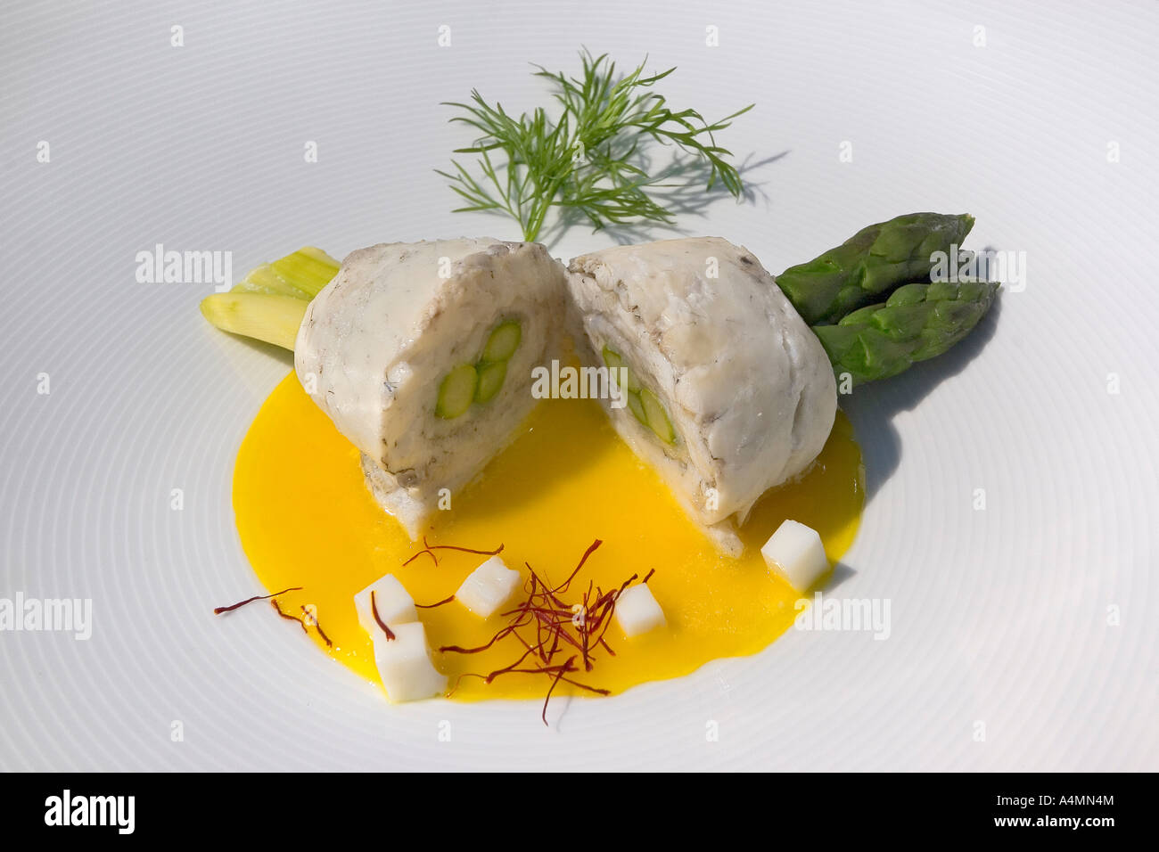 Assiette de poisson hi-res stock photography and images - Alamy
