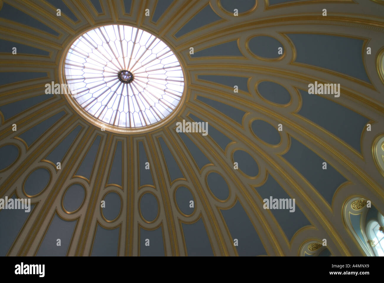 Round reading room british museum hi-res stock photography and images ...