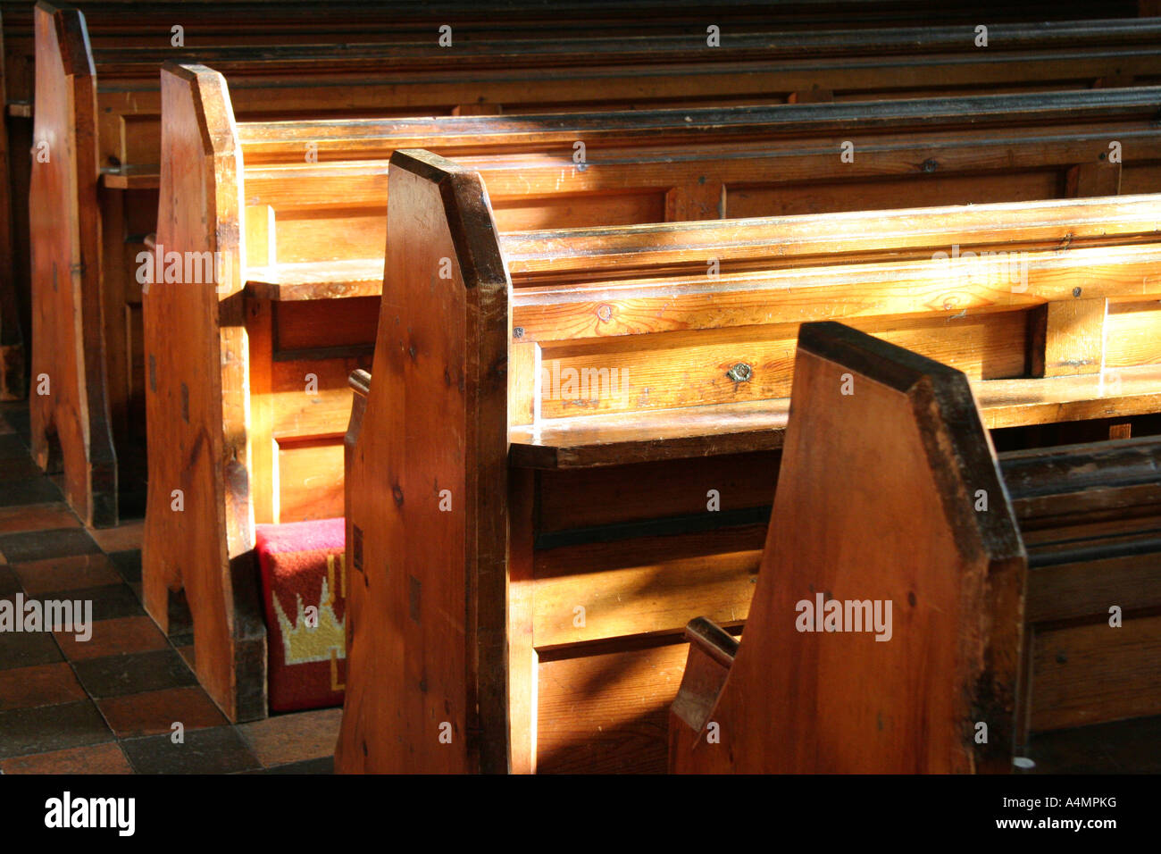 Solid wood church pews hi-res stock photography and images - Alamy