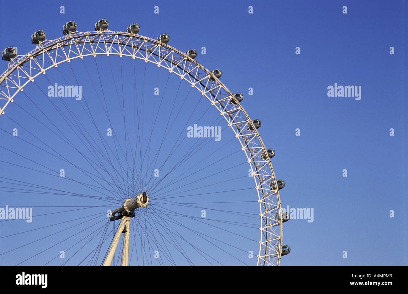London skyline day eye hi-res stock photography and images - Alamy
