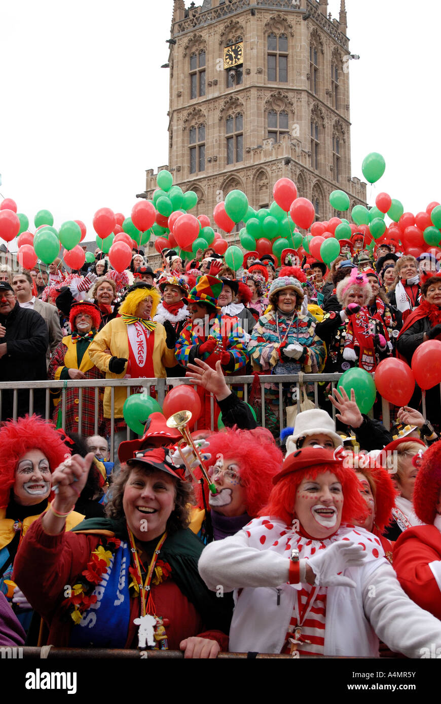 Happy germans hi-res stock photography and images - Alamy