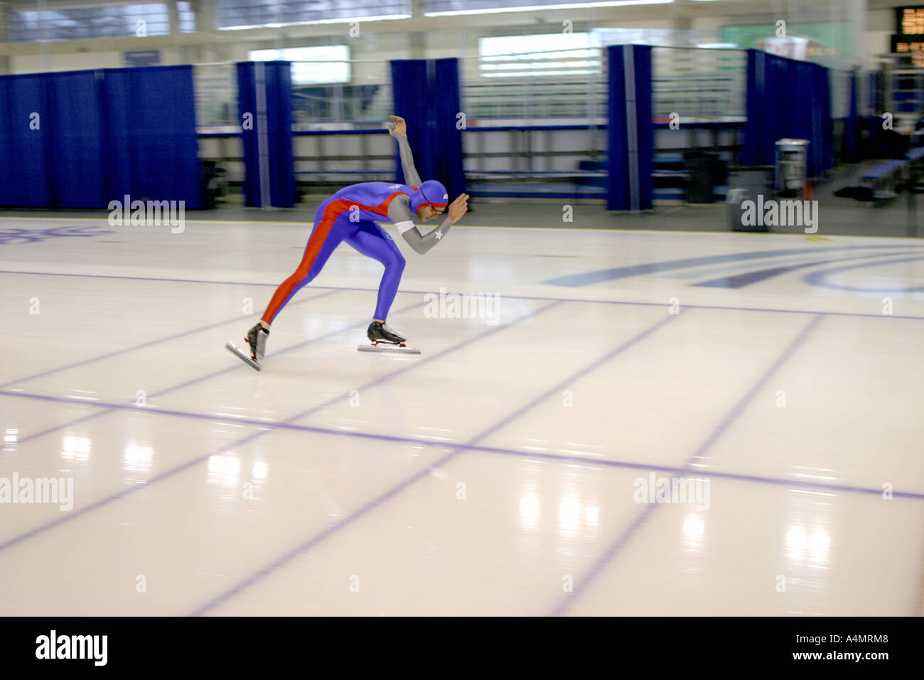 Long track speed skating Stock Photo - Alamy