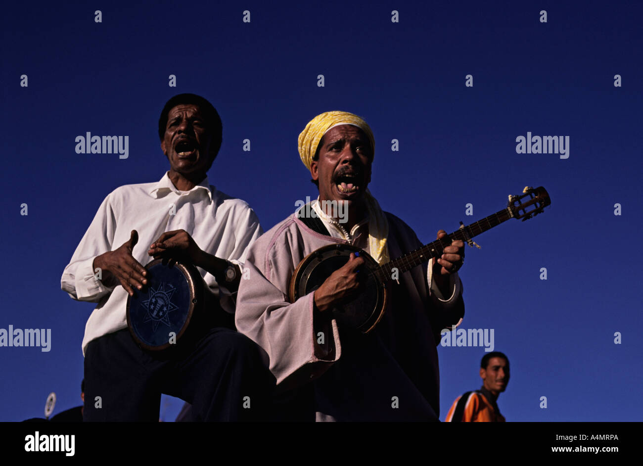 Moroccan street musicians hi-res stock photography and images - Alamy