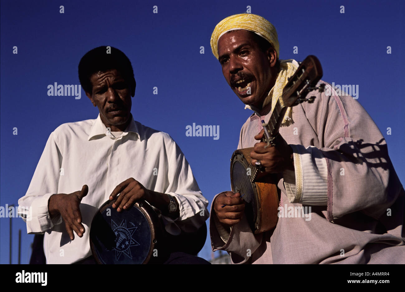 Moroccan street musicians hi-res stock photography and images - Alamy