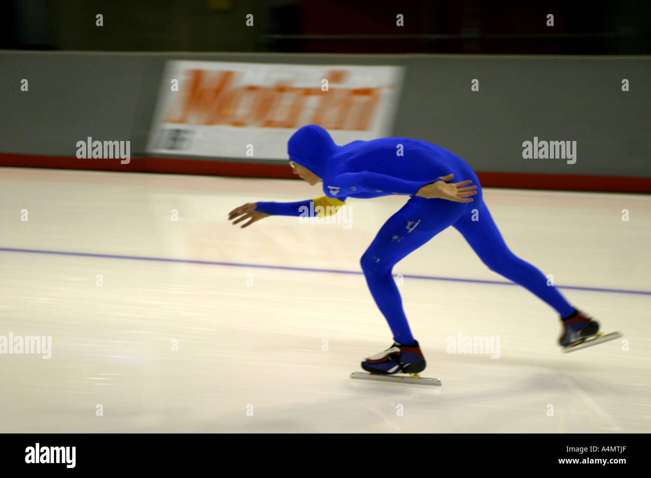 Long track speed skating Stock Photo - Alamy