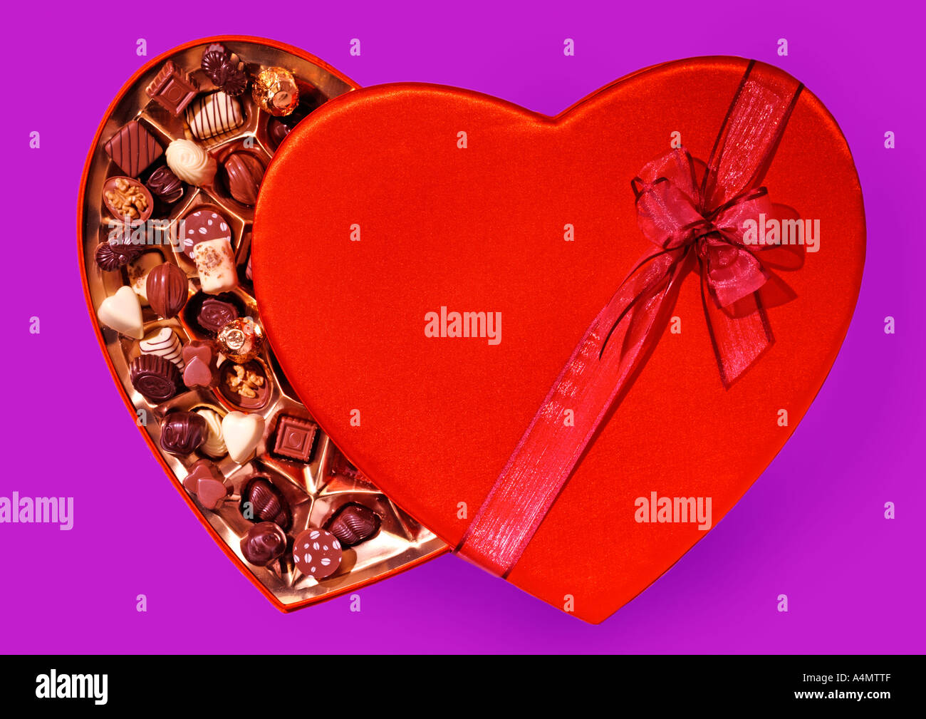 HEART SHAPED CHOCOLATE BOX Stock Photo - Alamy