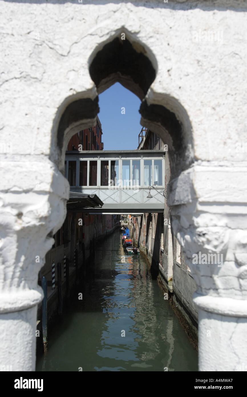 Venice Italy view through the arch of bridge over canal Stock Photo - Alamy