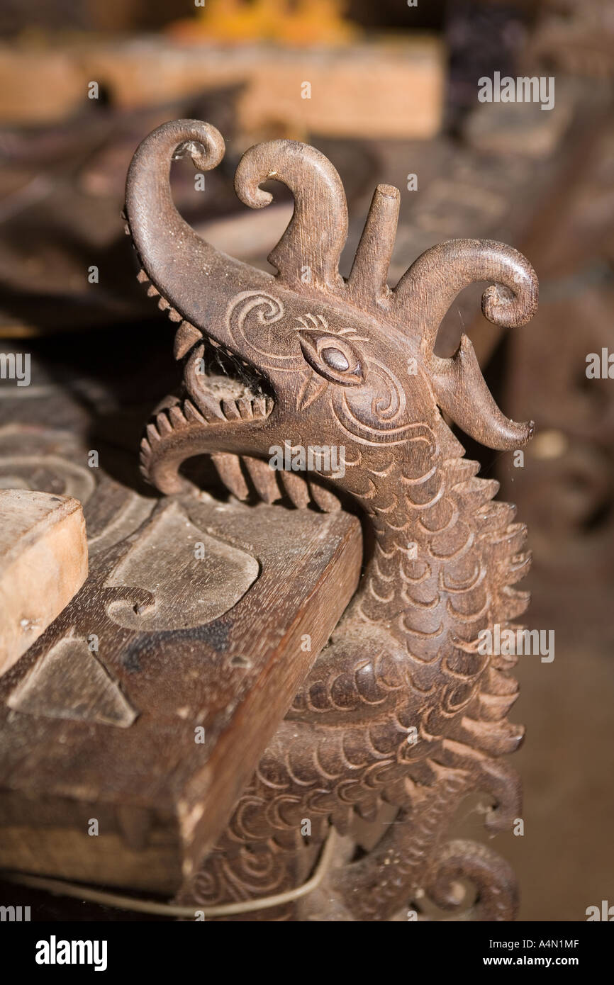 Malaysia Borneo Sarawak Cultural Village Crafts woodcarving Orang Ulu ...