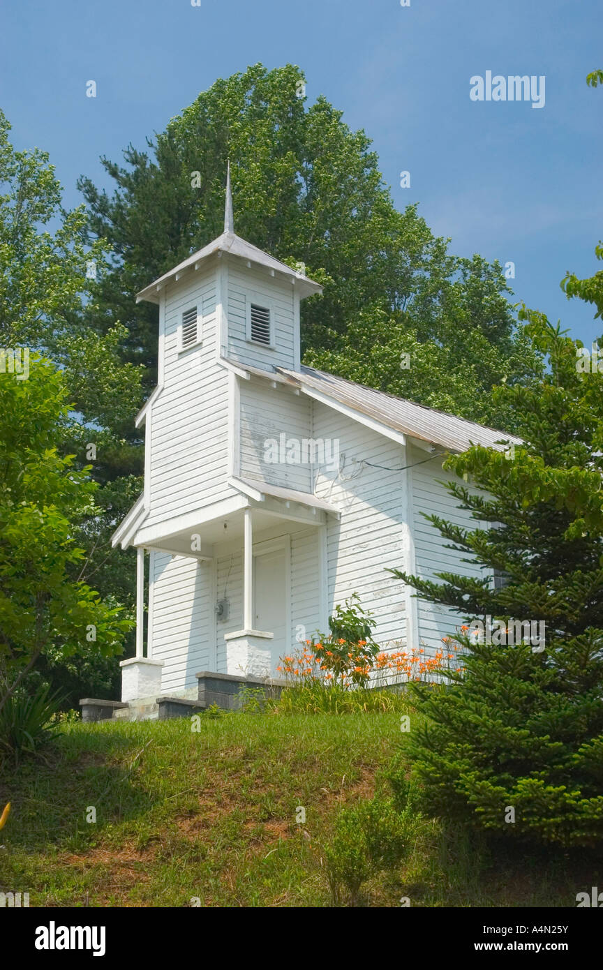 American country church hi-res stock photography and images - Alamy