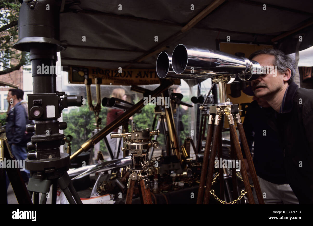 Periscopes hi-res stock photography and images - Alamy