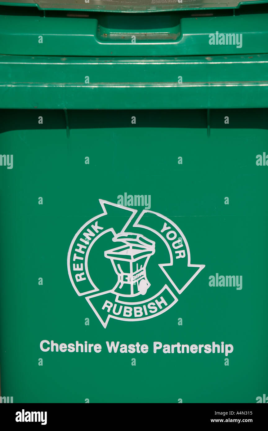 Dustbin logo hi-res stock photography and images - Alamy