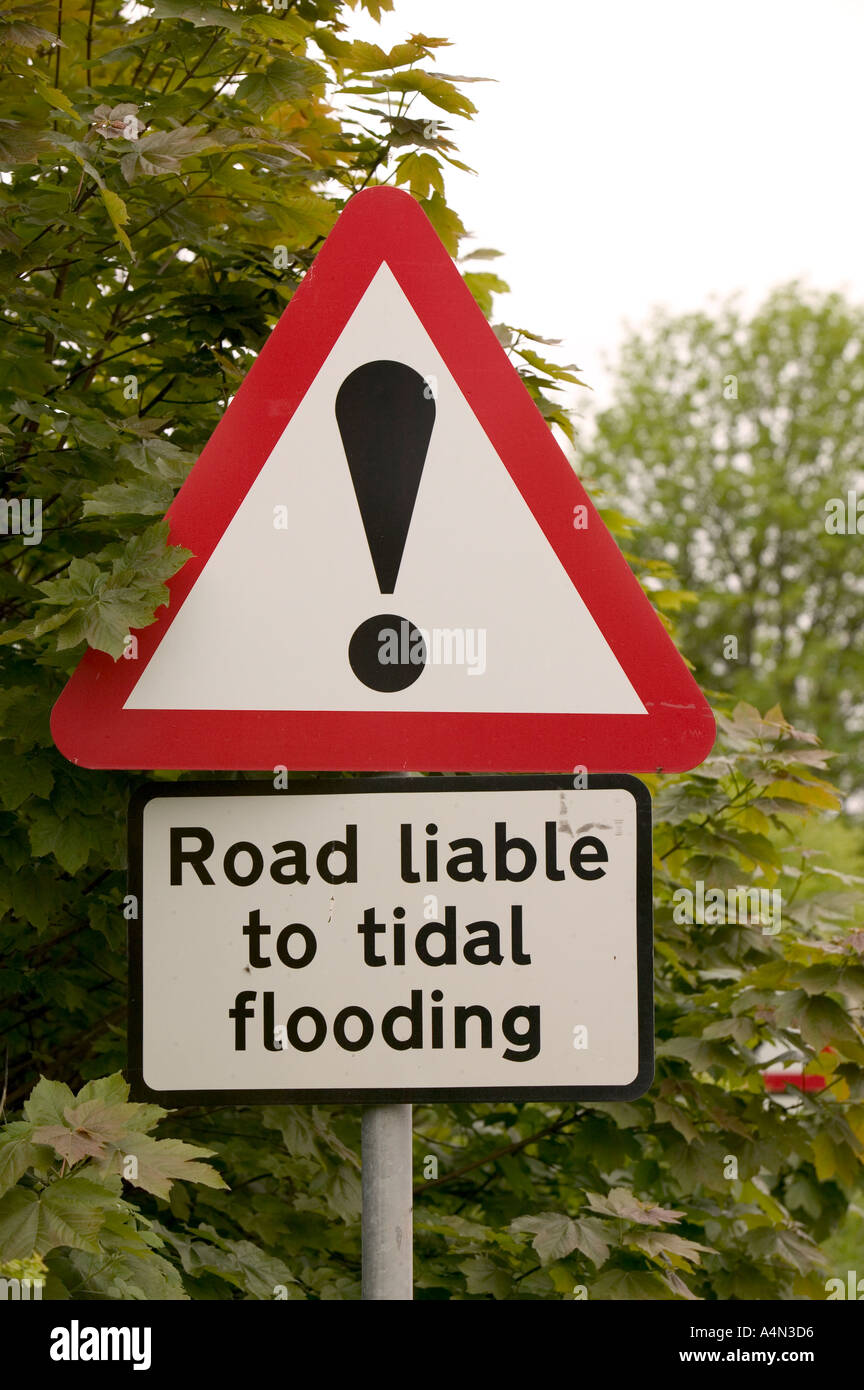 Road liable to flooding hi-res stock photography and images - Alamy