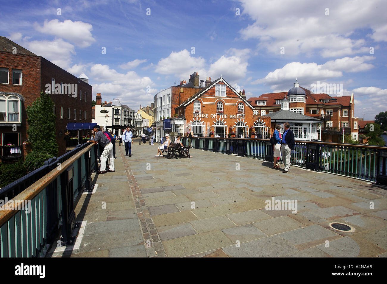 Eton Bridge Windsor Berks Stock Photo - Alamy