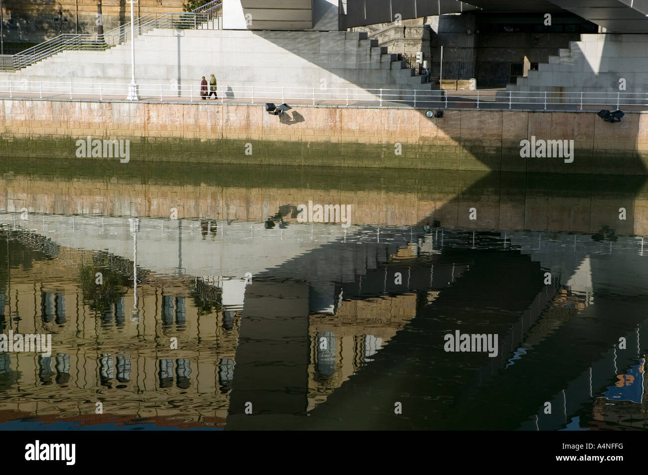 Puente Pedro Arrupe bridge and Deusto University reflected in River ...