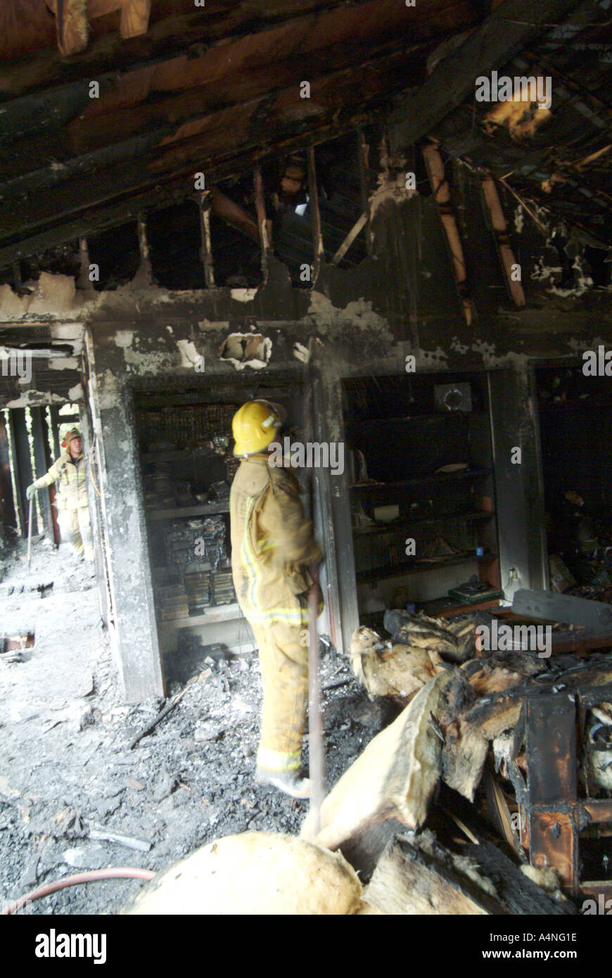 040928 Structure Fire Dupont Road Occidental Fire fighters from several ...