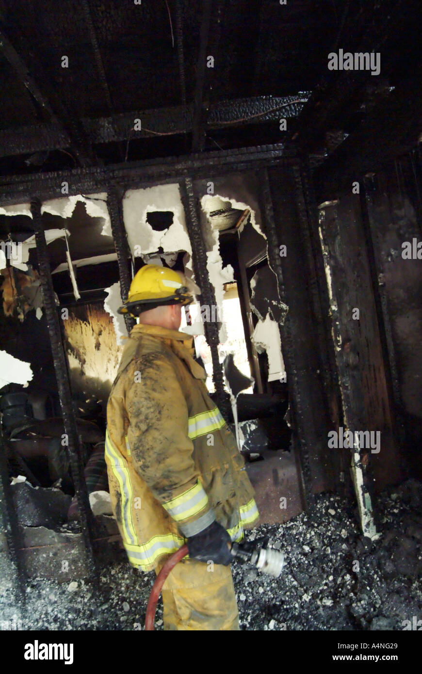 040928 Structure Fire Dupont Road Occidental Fire fighters from several ...