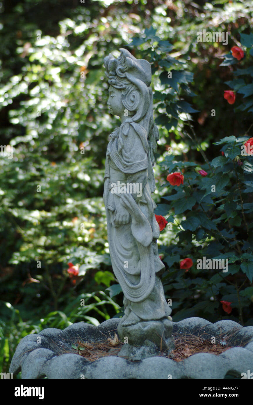 Welcome statue hi-res stock photography and images - Alamy