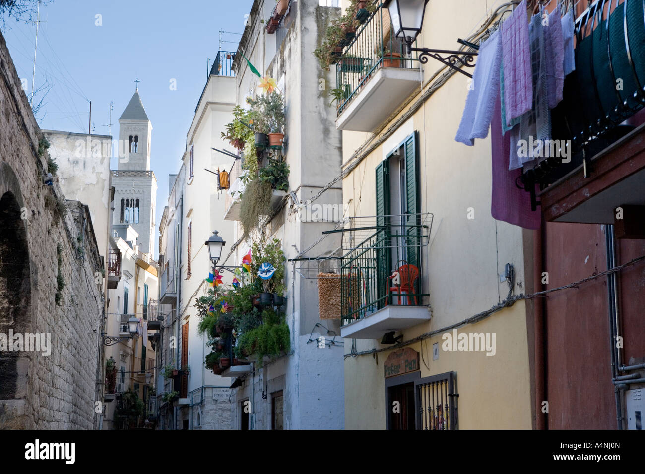 Bari back street scene hi-res stock photography and images - Alamy