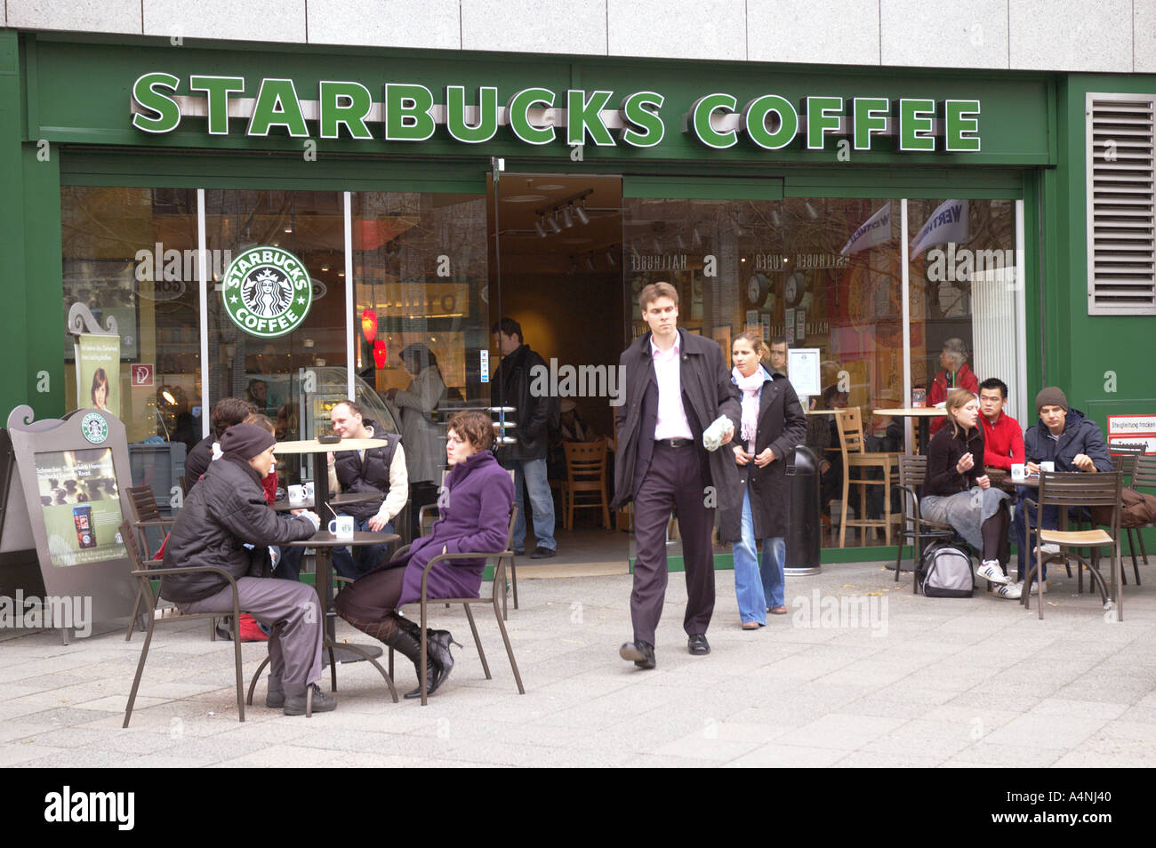 Starbucks coffee shop berlin germany hi-res stock photography and ...