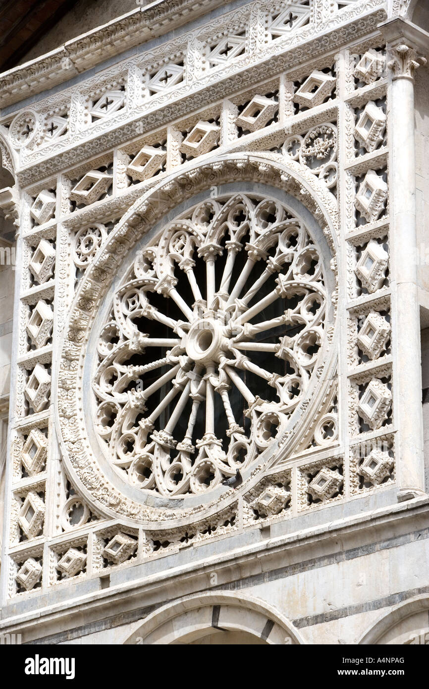 Lace marble detail from Carrara Duomo Tuscany Italy Stock Photo - Alamy