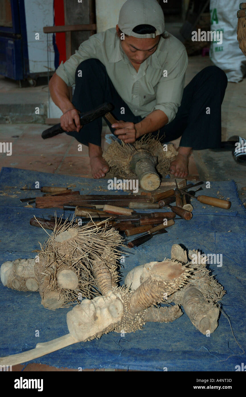 Bamboo roots carving hi-res stock photography and images - Alamy