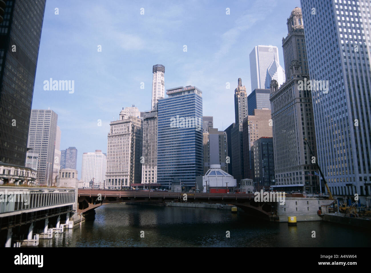 State street bridge chicago hi-res stock photography and images - Alamy