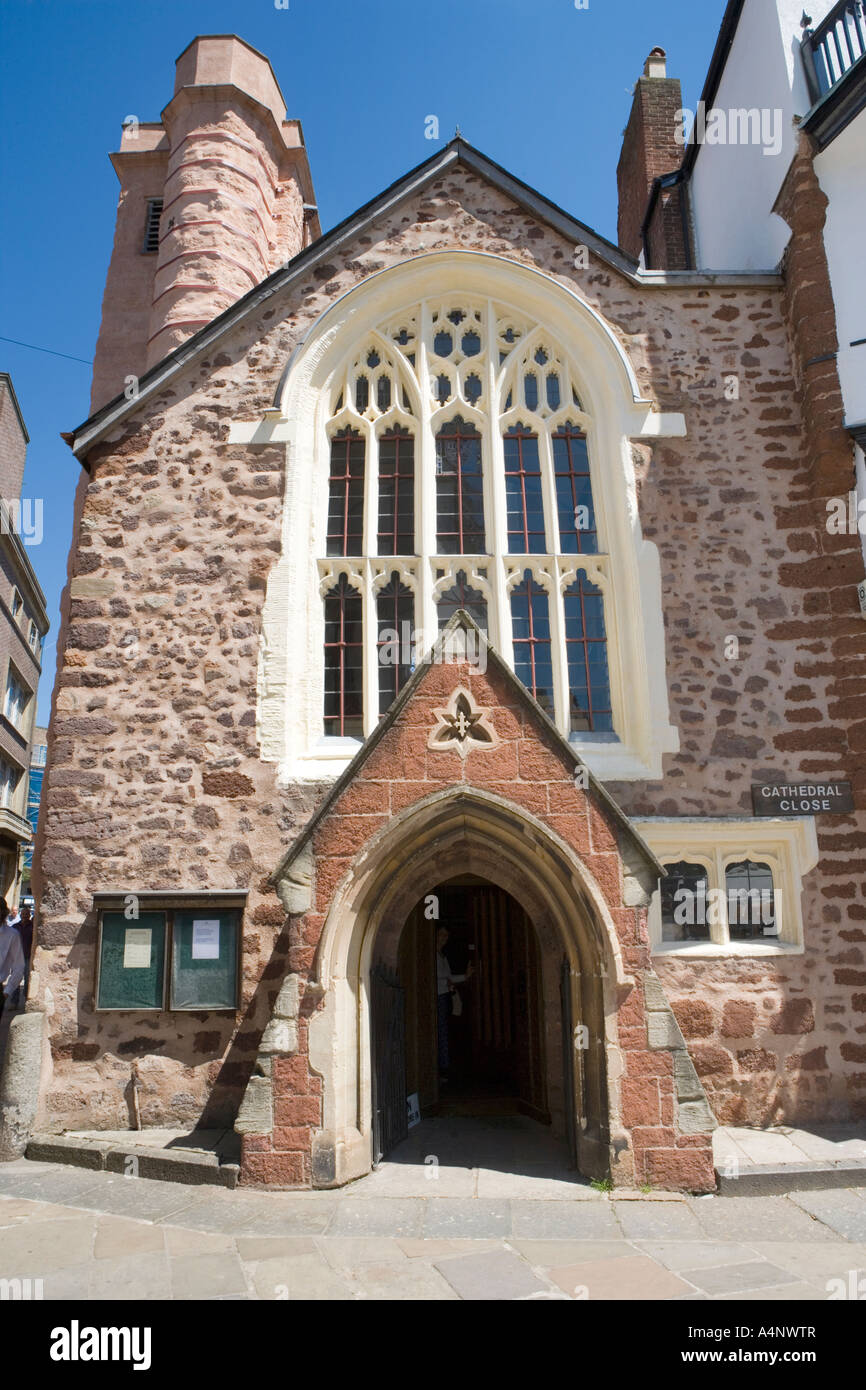 Church in southern england hi-res stock photography and images - Alamy