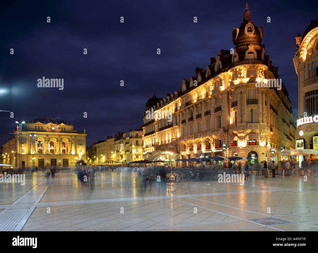 Languedoc roussillon city hi-res stock photography and images - Alamy