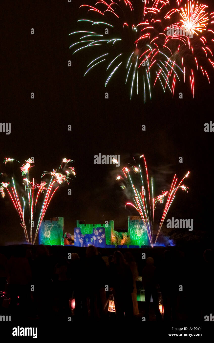 Caerphilly castle fireworks hi-res stock photography and images - Alamy