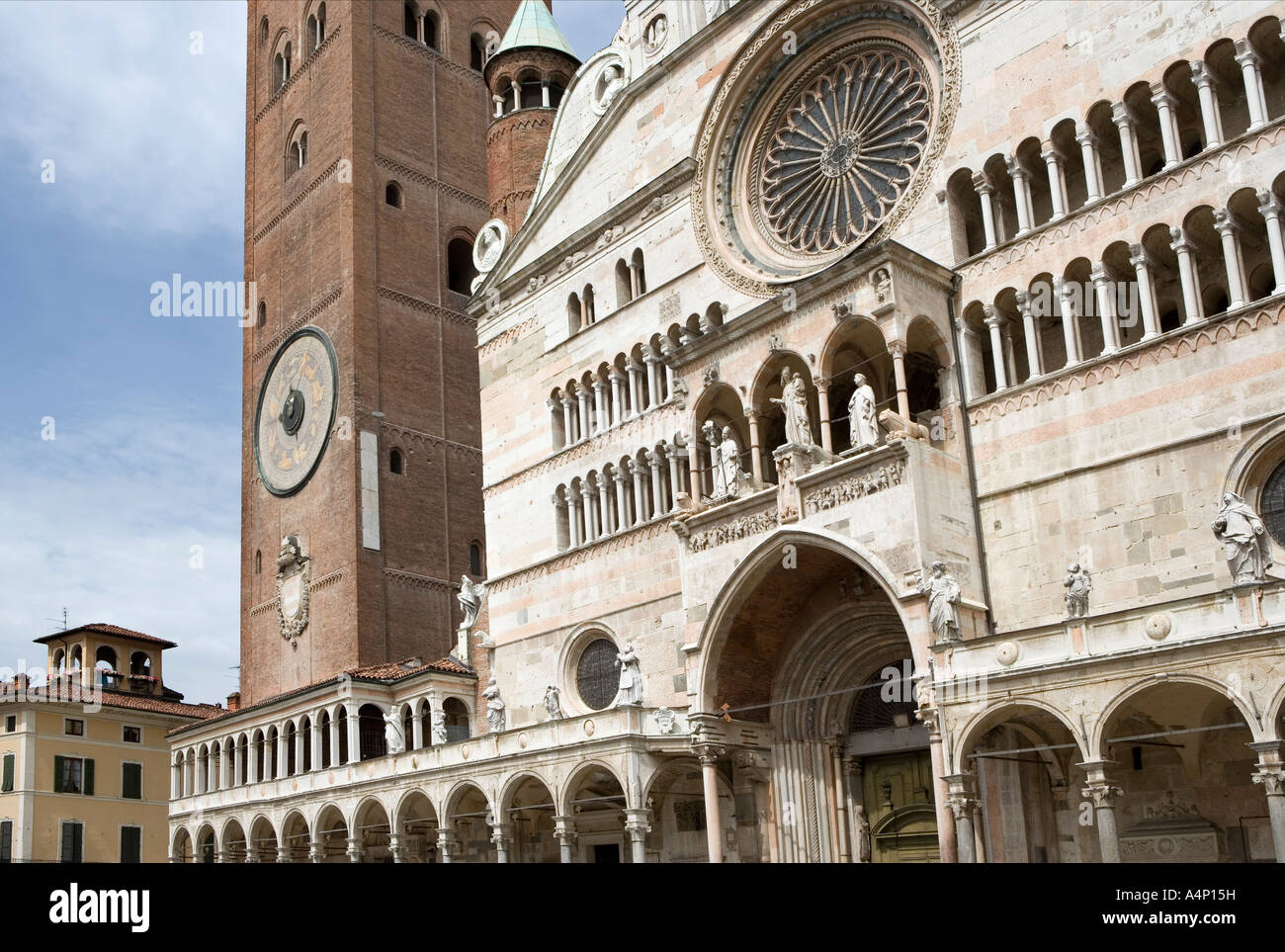 Duomo cremona italia hi-res stock photography and images - Alamy