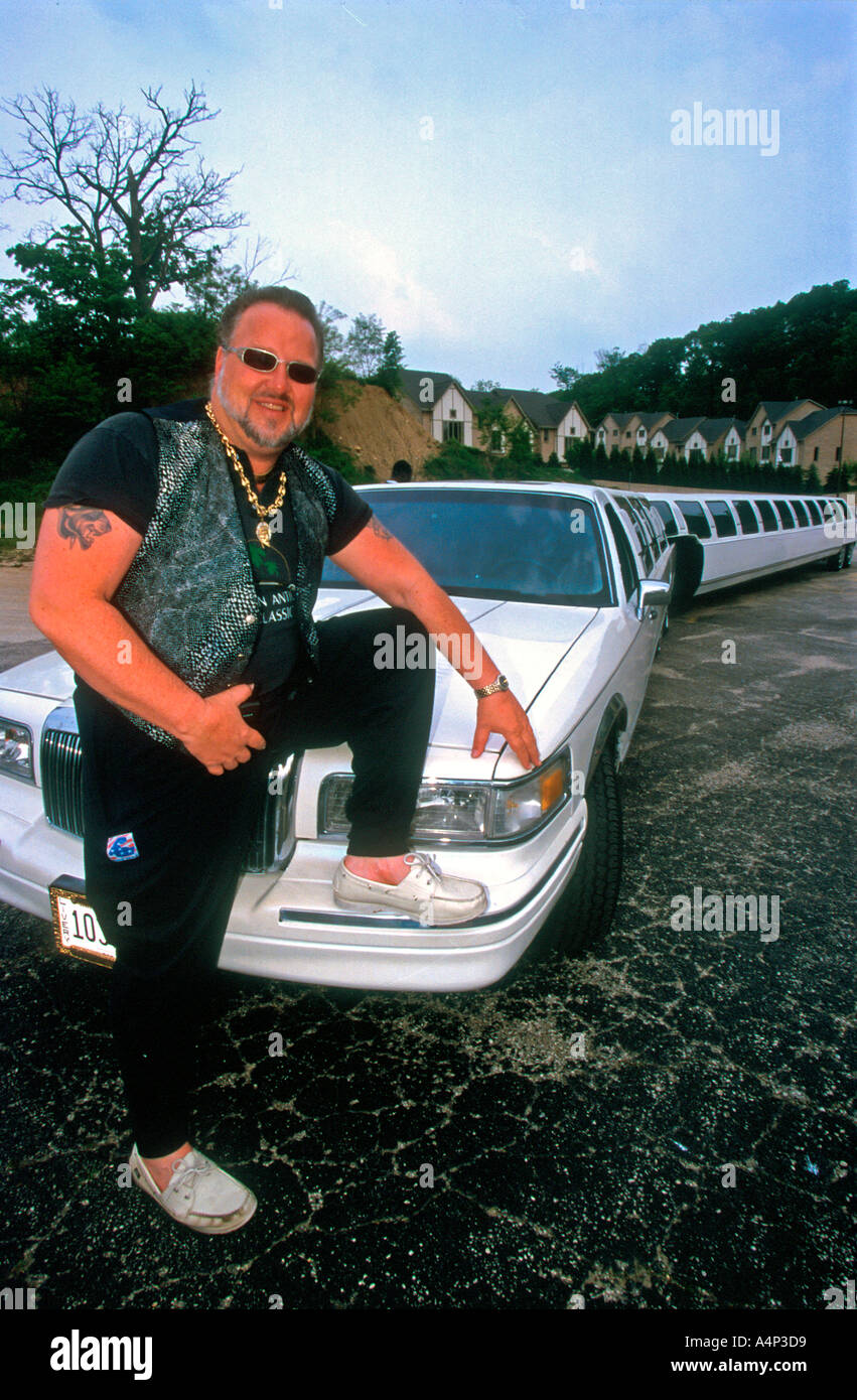 Long limousine hi-res stock photography and images - Alamy