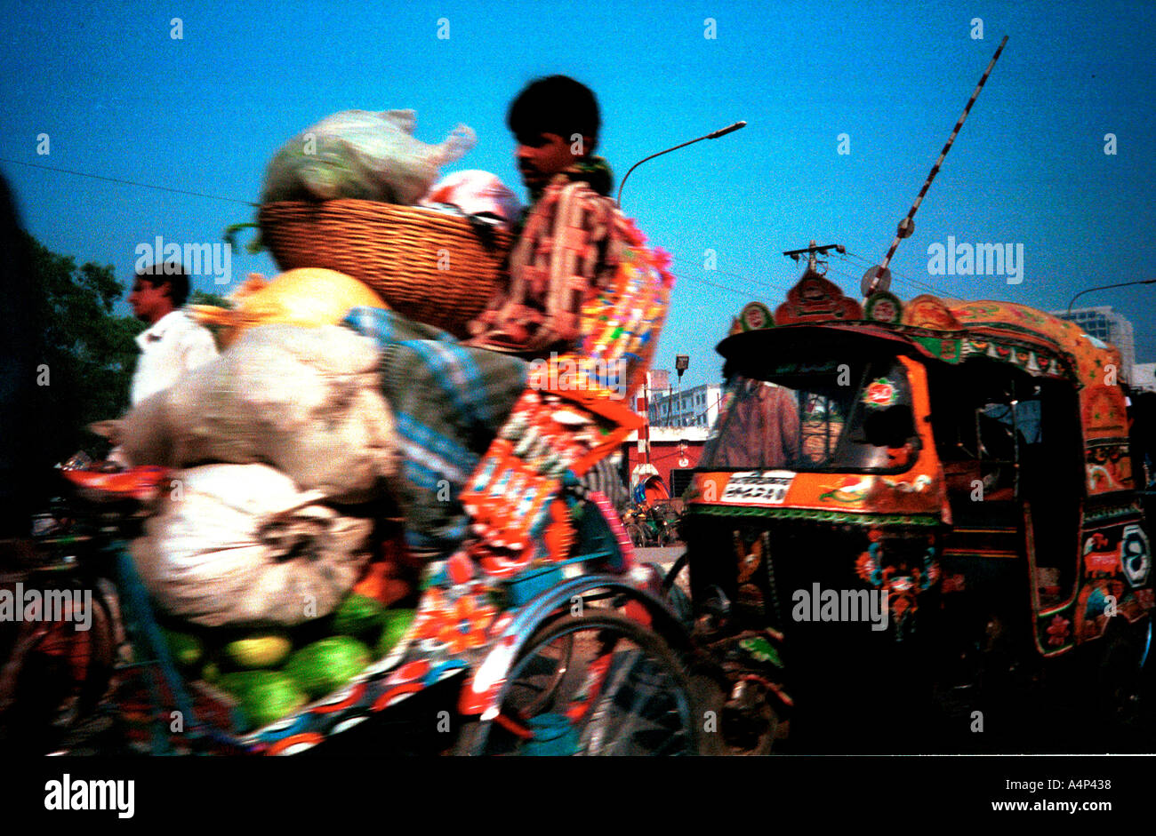 Auto rickshaw bangladesh hi-res stock photography and images - Alamy
