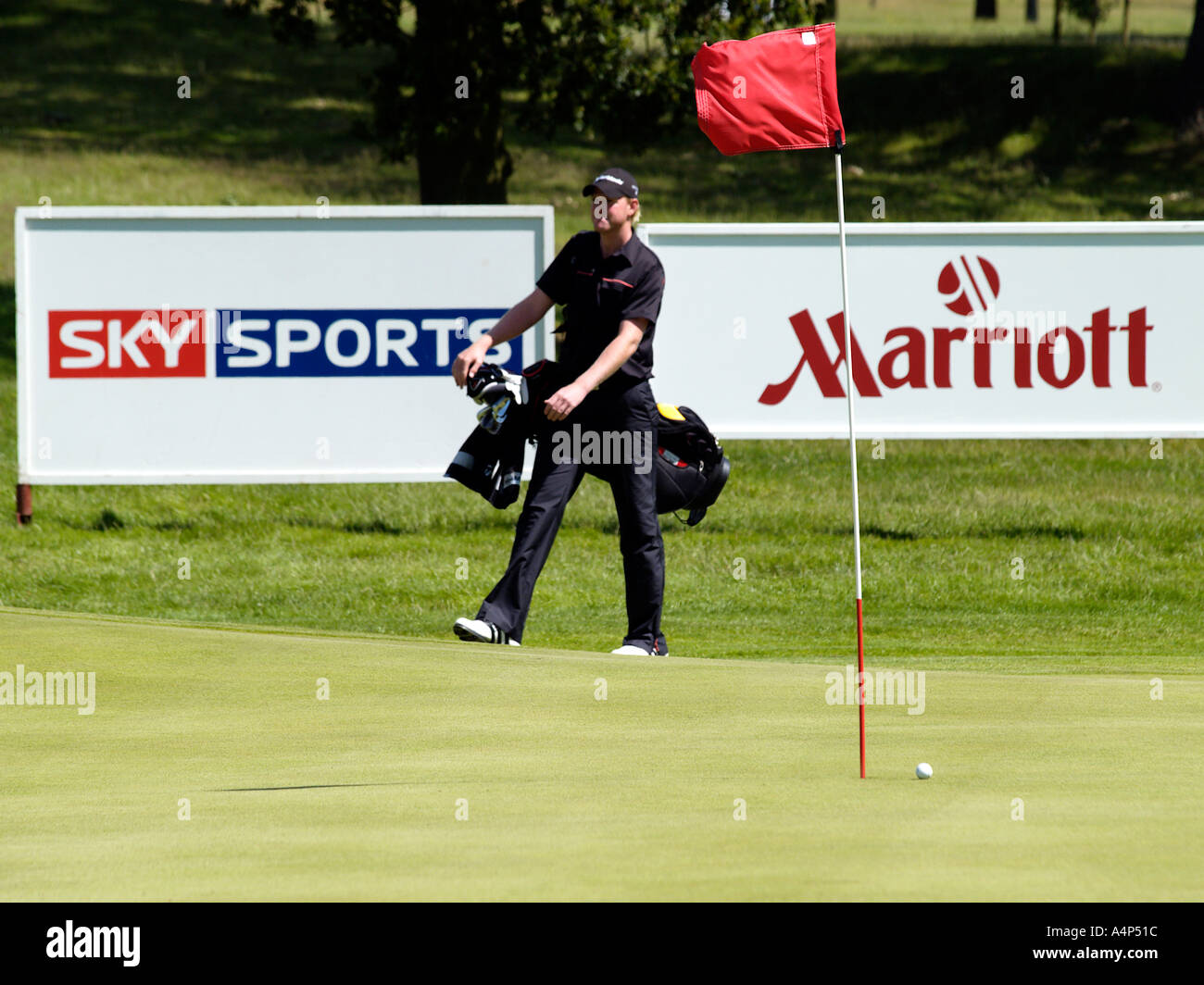 Professional golf hi-res stock photography and images - Alamy
