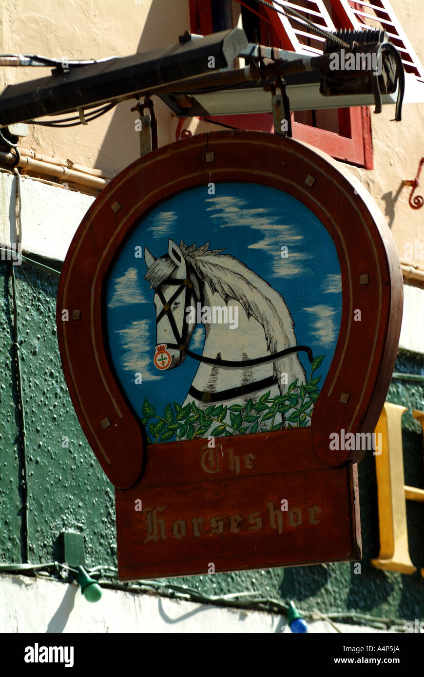 horse pub sign Stock Photo - Alamy