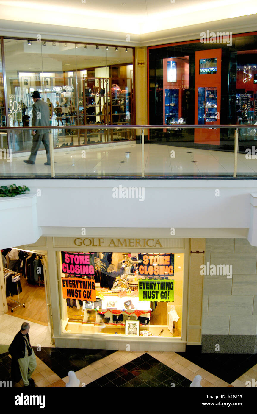 Inside a major shopping mall Pontiac Michigan Stock Photo - Alamy