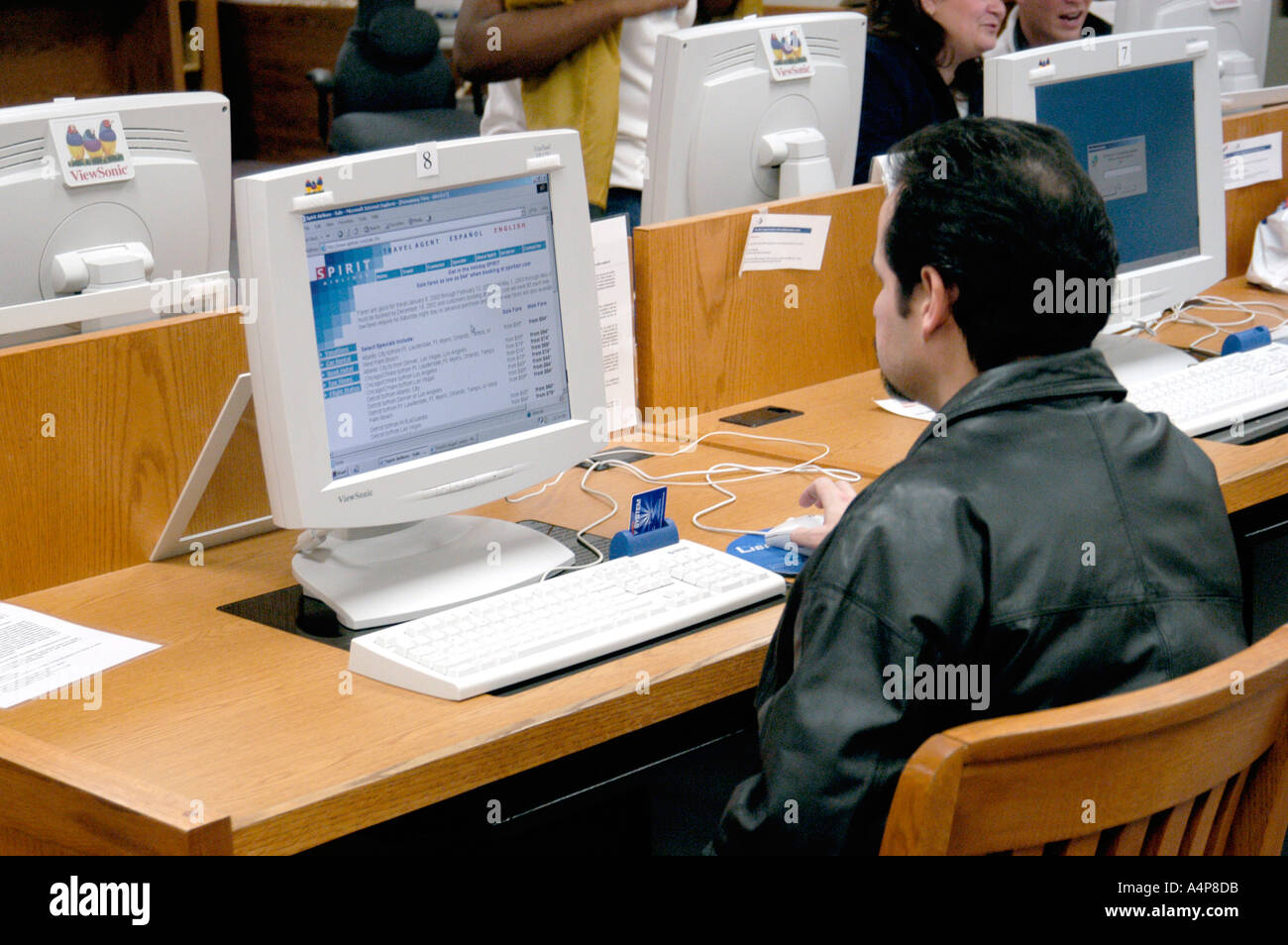 Free library service hi-res stock photography and images - Alamy