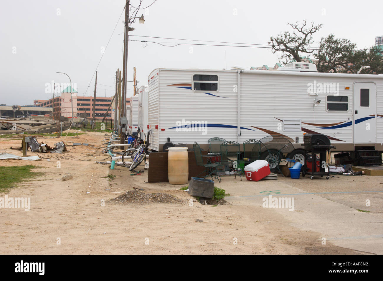 Hurricane katrina relief aid hi-res stock photography and images - Alamy