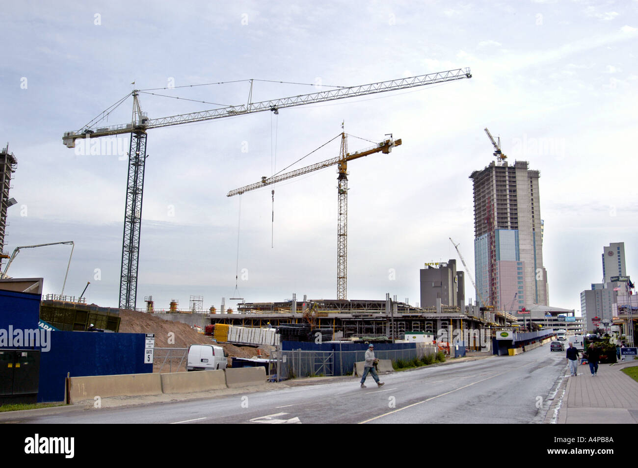 Building construction at Niagara Falls Ontario Canada Stock Photo - Alamy